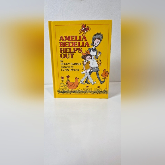 Other | Amelia Bedelia Helps Out Book | Poshmark